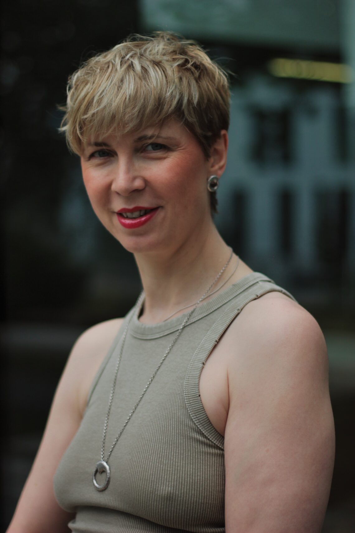 No Bra – ohne BH polarisiert