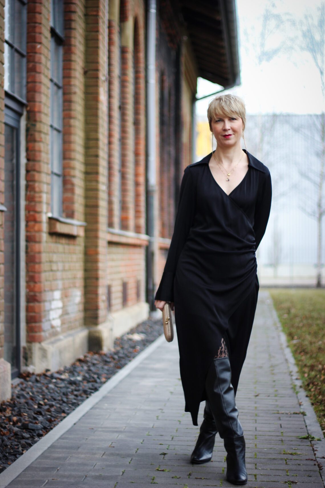 Partylooks in Schwarz - was tragen Frauen 40plus zum Feiern?